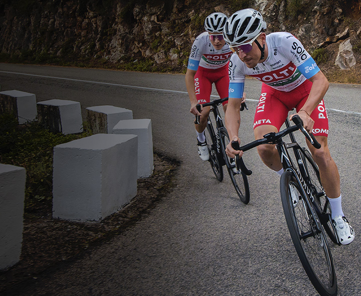 Polti: cleaning and ironing with steam